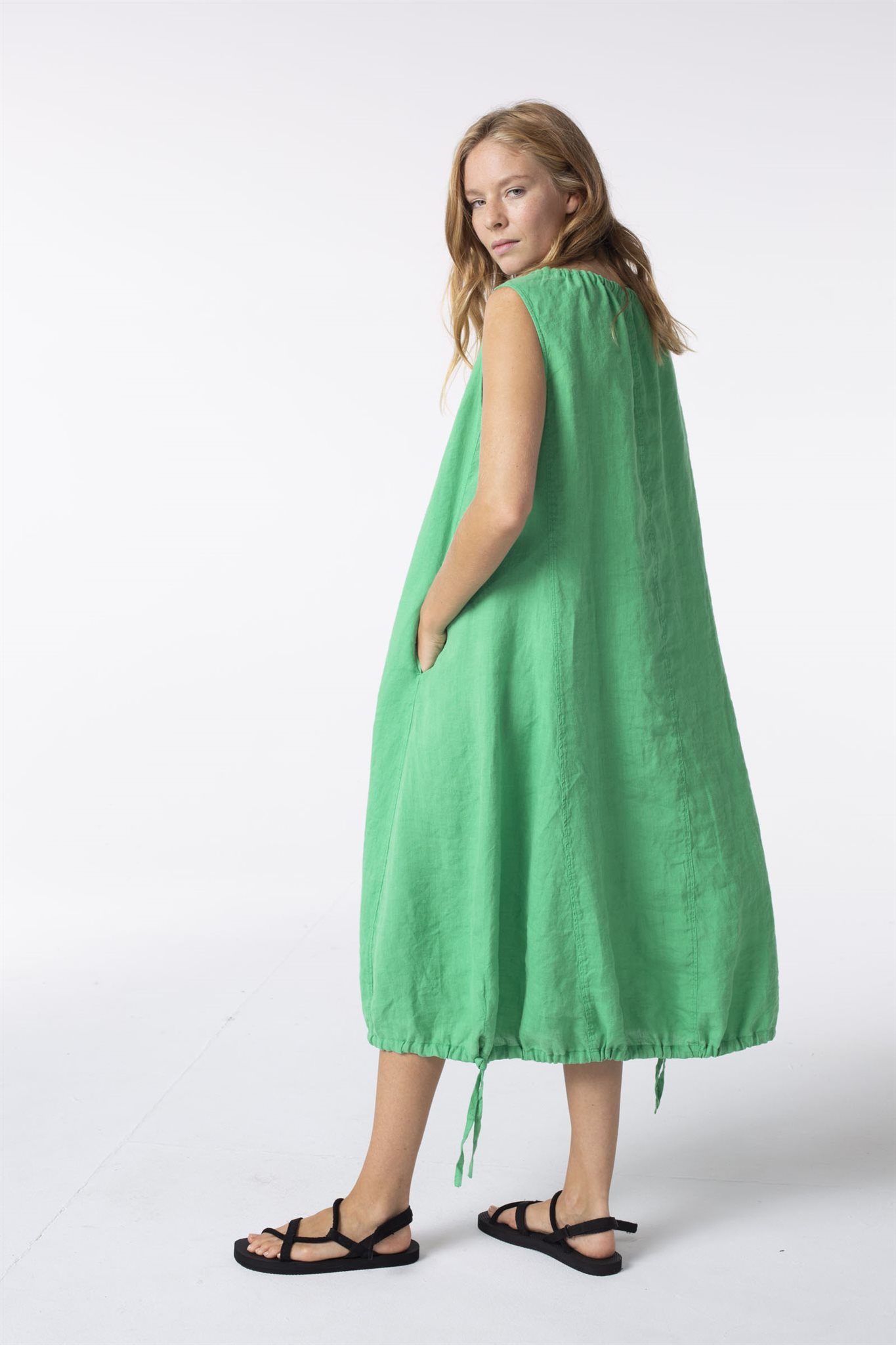 Jurk Foora Frog - Keskusta - Puotti - KosaDome